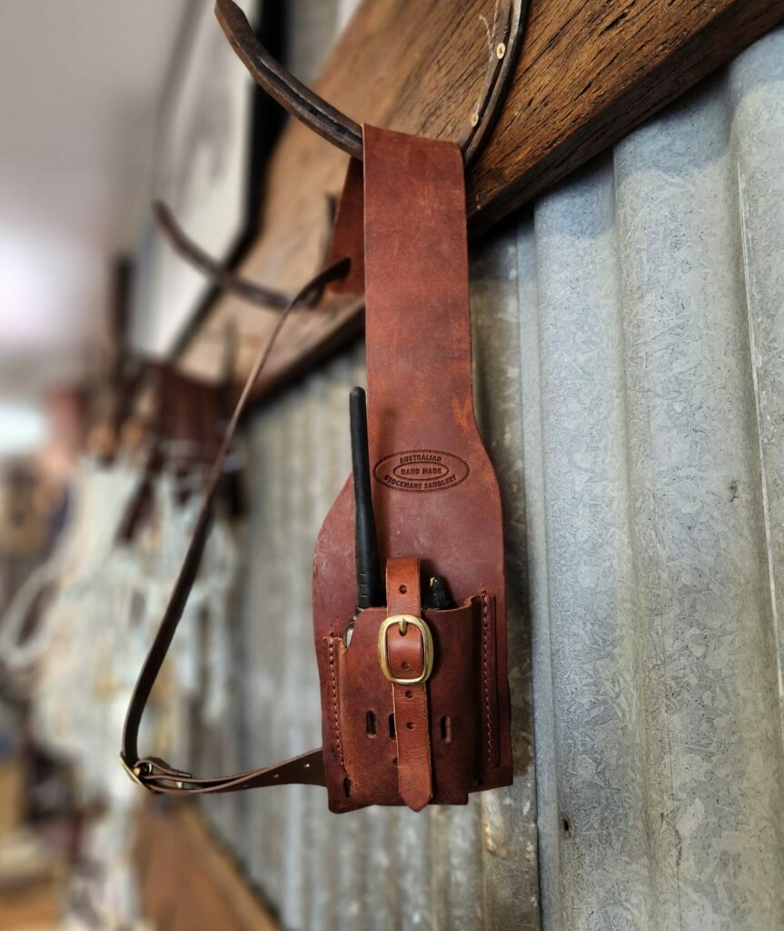 Radio Pouch - The Australian Stockmans Saddlery
